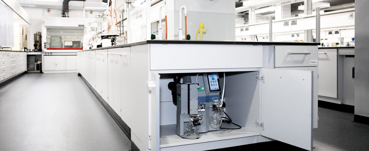 VACUU·LAN vacuum networks for laboratories | VACUUBRAND